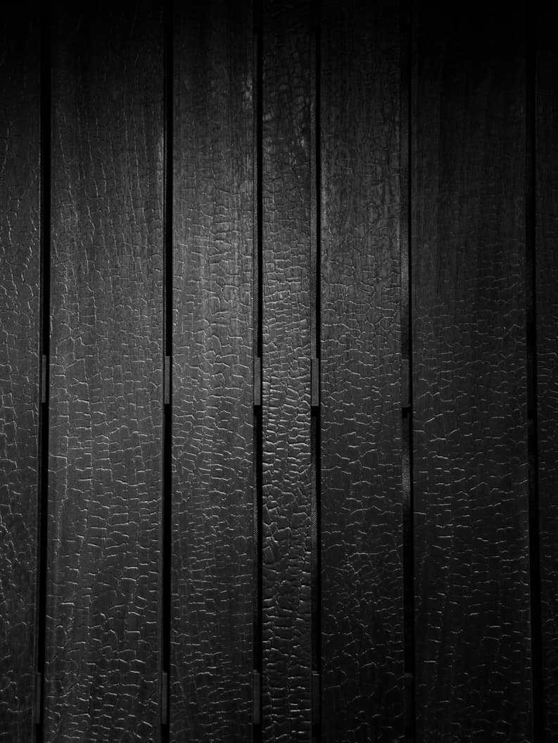 Discover our wood siding finish "burnt wood look" · Vetedy