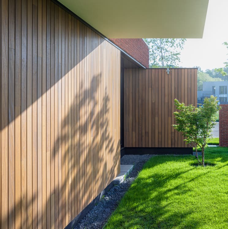 Wooden cladding in ayous for this sublime house · Vetedy
