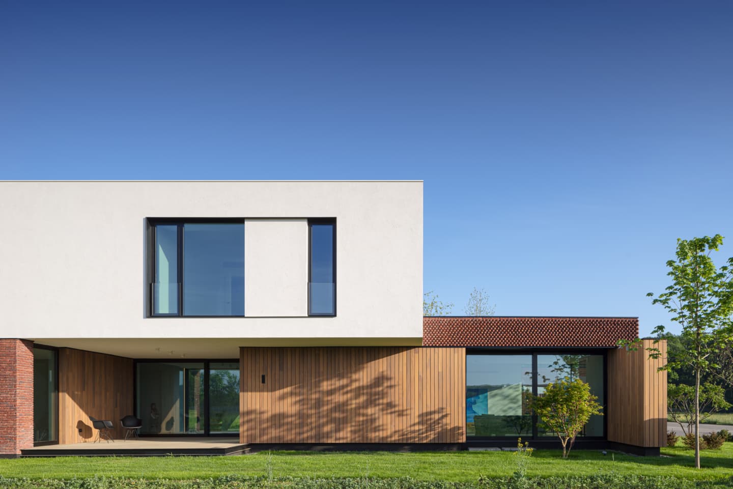 Wooden cladding in ayous for this sublime house · Vetedy