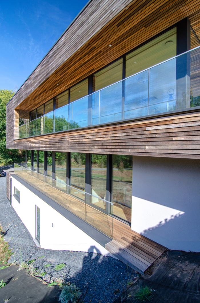Bardage Padouk avec système Techniclic pour cette maison moderne par ...